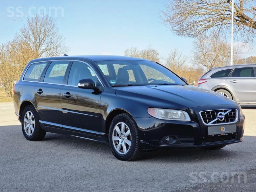 Melns Volvo V70 2011 Liepāja, ar dzinēja tilpumu 2.40 L un nobraukumu 371 tūkst. km par 4800 €, foto 6 vietnē AUTOMOTO.COM.LV