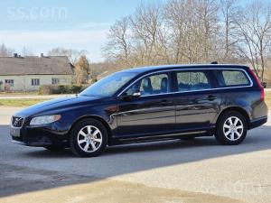 Melns Volvo V70 2011 Liepāja, ar dzinēja tilpumu 2.40 L un nobraukumu 371 tūkst. km par 4800 €, foto 9 vietnē AUTOMOTO.COM.LV
