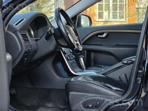 Melns Volvo V70 2011 Liepāja, ar dzinēja tilpumu 2.40 L un nobraukumu 371 tūkst. km par 4800 €, foto 12 vietnē AUTOMOTO.COM.LV