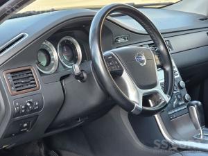Melns Volvo V70 2011 Liepāja, ar dzinēja tilpumu 2.40 L un nobraukumu 371 tūkst. km par 4800 €, foto 13 vietnē AUTOMOTO.COM.LV