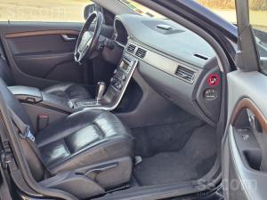 Melns Volvo V70 2011 Liepāja, ar dzinēja tilpumu 2.40 L un nobraukumu 371 tūkst. km par 4800 €, foto 19 vietnē AUTOMOTO.COM.LV