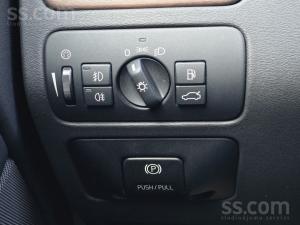 Melns Volvo V70 2011 Liepāja, ar dzinēja tilpumu 2.40 L un nobraukumu 371 tūkst. km par 4800 €, foto 30 vietnē AUTOMOTO.COM.LV