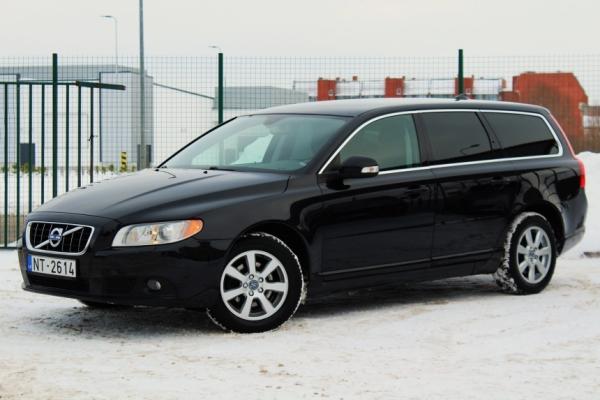 Melns Volvo V70 2011 Rīga, ar dzinēja tilpumu 2.00 L un nobraukumu 238 tūkst. km par 5990 €, foto 2 vietnē AUTOMOTO.COM.LV