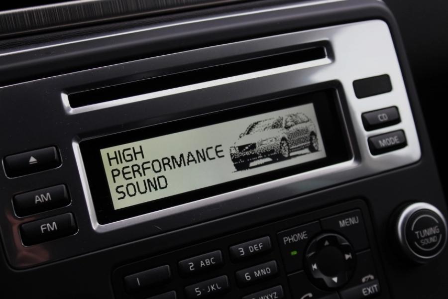 Melns Volvo V70 2011 Rīga, ar dzinēja tilpumu 2.00 L un nobraukumu 238 tūkst. km par 5990 €, foto 12 vietnē AUTOMOTO.COM.LV