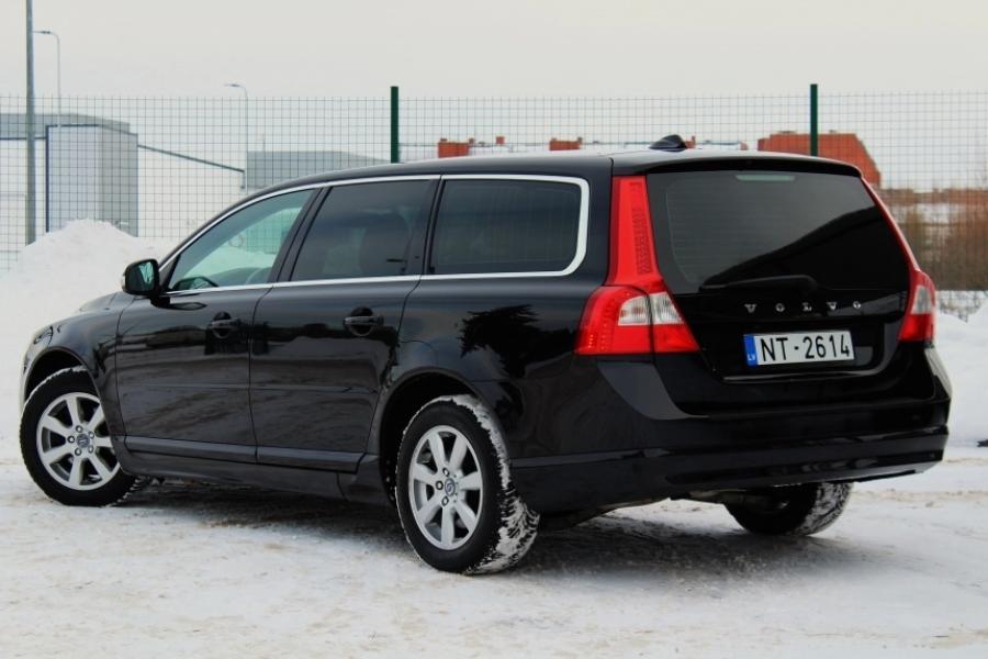 Melns Volvo V70 2011 Rīga, ar dzinēja tilpumu 2.00 L un nobraukumu 238 tūkst. km par 5990 €, foto 13 vietnē AUTOMOTO.COM.LV