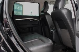 Melns Volvo V70 2011 Rīga, ar dzinēja tilpumu 2.00 L un nobraukumu 238 tūkst. km par 5990 €, foto 25 vietnē AUTOMOTO.COM.LV