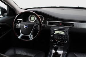 Melns Volvo V70 2011 Rīga, ar dzinēja tilpumu 2.00 L un nobraukumu 238 tūkst. km par 5990 €, foto 28 vietnē AUTOMOTO.COM.LV