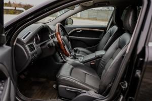 Melns Volvo V70 2011 Rīga, ar dzinēja tilpumu 2.00 L un nobraukumu 238 tūkst. km par 5990 €, foto 29 vietnē AUTOMOTO.COM.LV