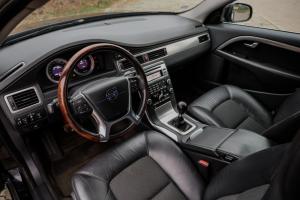 Melns Volvo V70 2011 Rīga, ar dzinēja tilpumu 2.00 L un nobraukumu 238 tūkst. km par 5990 €, foto 32 vietnē AUTOMOTO.COM.LV