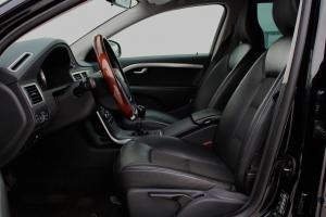 Melns Volvo V70 2011 Rīga, ar dzinēja tilpumu 2.00 L un nobraukumu 238 tūkst. km par 5990 €, foto 36 vietnē AUTOMOTO.COM.LV