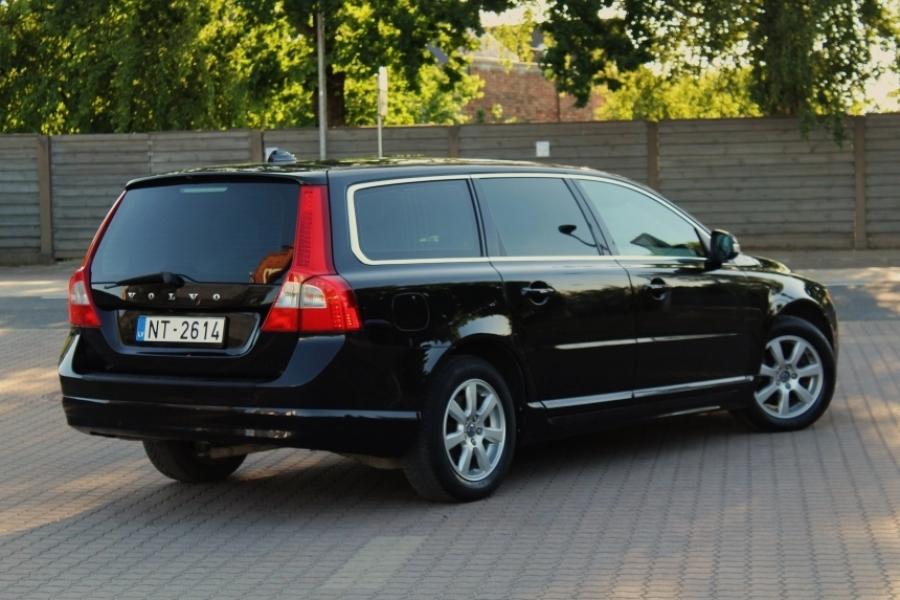 Melns Volvo V70 2011 Rīga, ar dzinēja tilpumu 2.00 L un nobraukumu 238 tūkst. km par 5990 €, foto 37 vietnē AUTOMOTO.COM.LV