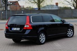 Melns Volvo V70 2011 Rīga, ar dzinēja tilpumu 2.00 L un nobraukumu 238 tūkst. km par 5990 €, foto 40 vietnē AUTOMOTO.COM.LV