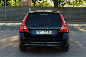 Melns Volvo V70 2011 Rīga, ar dzinēja tilpumu 2.00 L un nobraukumu 238 tūkst. km par 5990 €, foto 44 vietnē AUTOMOTO.COM.LV