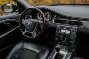 Melns Volvo V70 2011 Rīga, ar dzinēja tilpumu 2.00 L un nobraukumu 238 tūkst. km par 5990 €, foto 50 vietnē AUTOMOTO.COM.LV