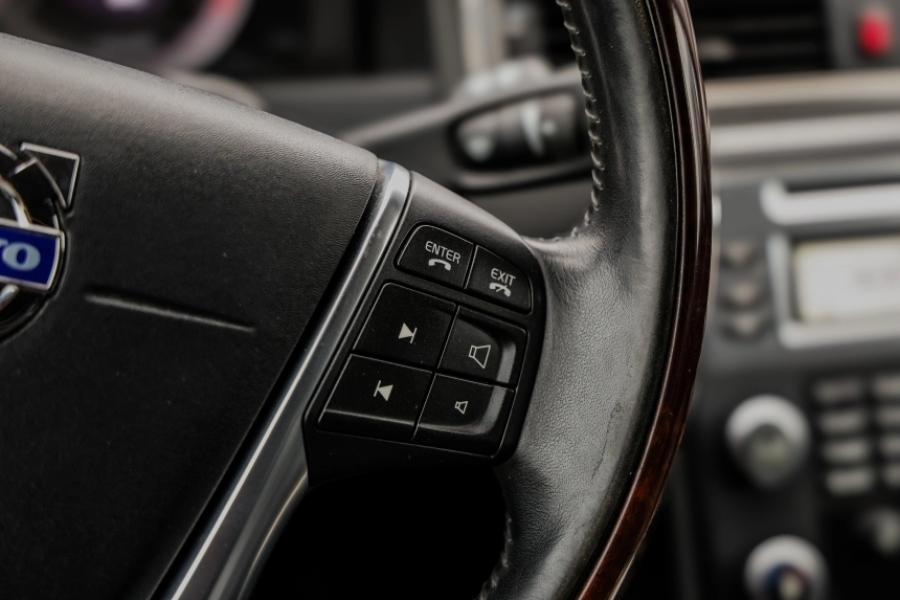 Melns Volvo V70 2011 Rīga, ar dzinēja tilpumu 2.00 L un nobraukumu 238 tūkst. km par 5990 €, foto 67 vietnē AUTOMOTO.COM.LV