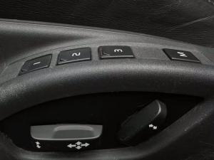Black Volvo V70 2011 in Riga, with an engine capacity of 2.40 L and mileage of 349 thousand km for 3290 €, photo 16 on AUTOMOTO.COM.LV