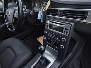 Черный Вольво В70 2011 в Екабпилс, объемом двигателя 2.00 л и пробегом 225 тыс. км за 5000 €, фото 23 на AUTOMOTO.COM.LV