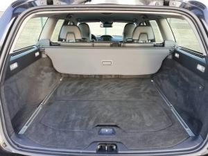 Melns Volvo V70 2011 Saldus, ar dzinēja tilpumu 2.40 L un nobraukumu 378 tūkst. km par 5700 €, foto 12 vietnē AUTOMOTO.COM.LV