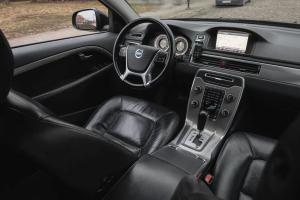Melns Volvo V70 2011 Jelgava, ar dzinēja tilpumu 2.00 L un nobraukumu 278 tūkst. km par 7700 €, foto 9 vietnē AUTOMOTO.COM.LV