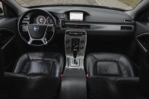 Melns Volvo V70 2011 Jelgava, ar dzinēja tilpumu 2.00 L un nobraukumu 278 tūkst. km par 7700 €, foto 10 vietnē AUTOMOTO.COM.LV