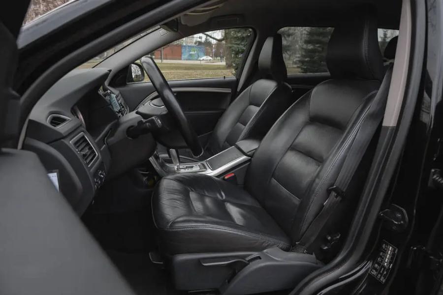 Melns Volvo V70 2011 Jelgava, ar dzinēja tilpumu 2.00 L un nobraukumu 278 tūkst. km par 7700 €, foto 11 vietnē AUTOMOTO.COM.LV
