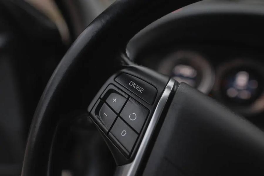 Melns Volvo V70 2011 Jelgava, ar dzinēja tilpumu 2.00 L un nobraukumu 278 tūkst. km par 7700 €, foto 14 vietnē AUTOMOTO.COM.LV
