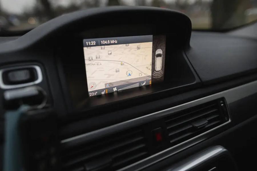 Melns Volvo V70 2011 Jelgava, ar dzinēja tilpumu 2.00 L un nobraukumu 278 tūkst. km par 7700 €, foto 16 vietnē AUTOMOTO.COM.LV