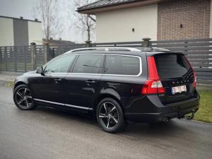Melns Volvo V70 2011 Jelgava, ar dzinēja tilpumu 2.40 L un nobraukumu 329 tūkst. km par 6350 €, foto 4 vietnē AUTOMOTO.COM.LV