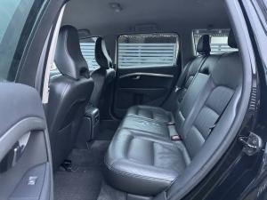 Melns Volvo V70 2011 Jelgava, ar dzinēja tilpumu 2.40 L un nobraukumu 329 tūkst. km par 6350 €, foto 10 vietnē AUTOMOTO.COM.LV