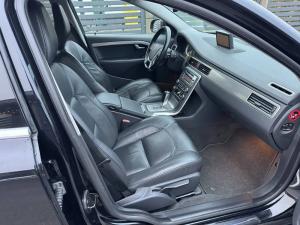 Melns Volvo V70 2011 Jelgava, ar dzinēja tilpumu 2.40 L un nobraukumu 329 tūkst. km par 6350 €, foto 12 vietnē AUTOMOTO.COM.LV