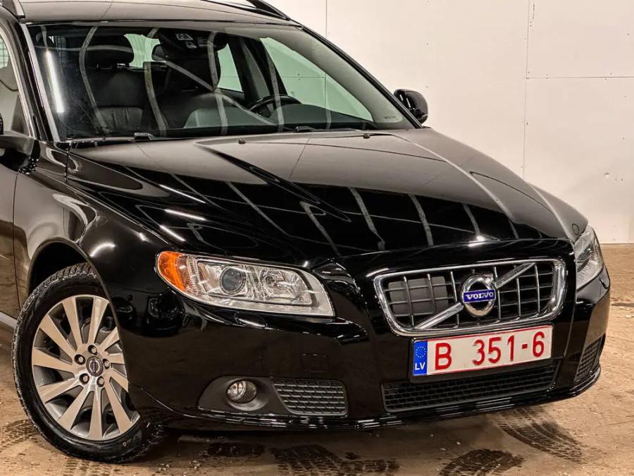 Melns Volvo V70 2011 Jūrmala, ar dzinēja tilpumu 2.00 L un nobraukumu 399 tūkst. km par 7250 €, foto 4 vietnē AUTOMOTO.COM.LV