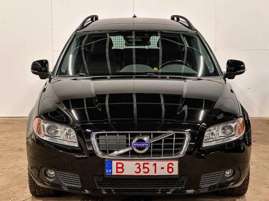 Melns Volvo V70 2011 Jūrmala, ar dzinēja tilpumu 2.00 L un nobraukumu 399 tūkst. km par 7250 €, foto 5 vietnē AUTOMOTO.COM.LV