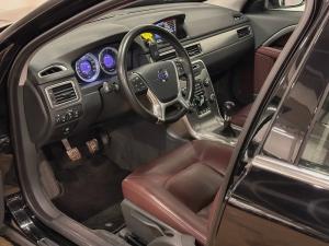 Melns Volvo V70 2011 Jūrmala, ar dzinēja tilpumu 2.00 L un nobraukumu 399 tūkst. km par 7250 €, foto 16 vietnē AUTOMOTO.COM.LV