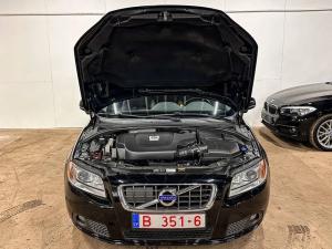 Melns Volvo V70 2011 Jūrmala, ar dzinēja tilpumu 2.00 L un nobraukumu 399 tūkst. km par 7250 €, foto 39 vietnē AUTOMOTO.COM.LV