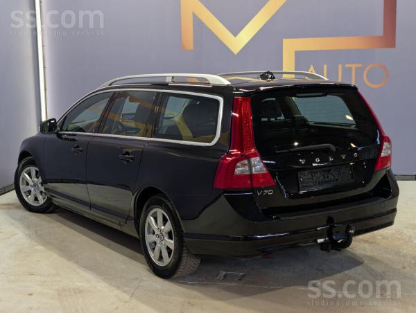 Melns Volvo V70 2011 Jūrmala, ar dzinēja tilpumu 2.00 L un nobraukumu 342 tūkst. km par 5250 €, foto 2 vietnē AUTOMOTO.COM.LV