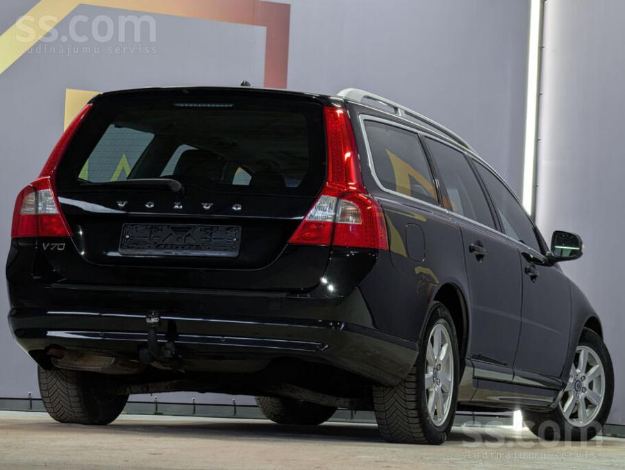 Melns Volvo V70 2011 Jūrmala, ar dzinēja tilpumu 2.00 L un nobraukumu 342 tūkst. km par 5250 €, foto 7 vietnē AUTOMOTO.COM.LV