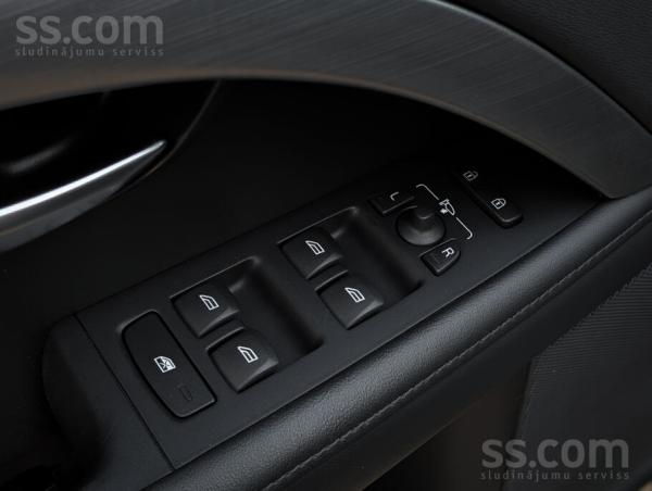 Melns Volvo V70 2011 Jūrmala, ar dzinēja tilpumu 2.00 L un nobraukumu 342 tūkst. km par 5250 €, foto 10 vietnē AUTOMOTO.COM.LV