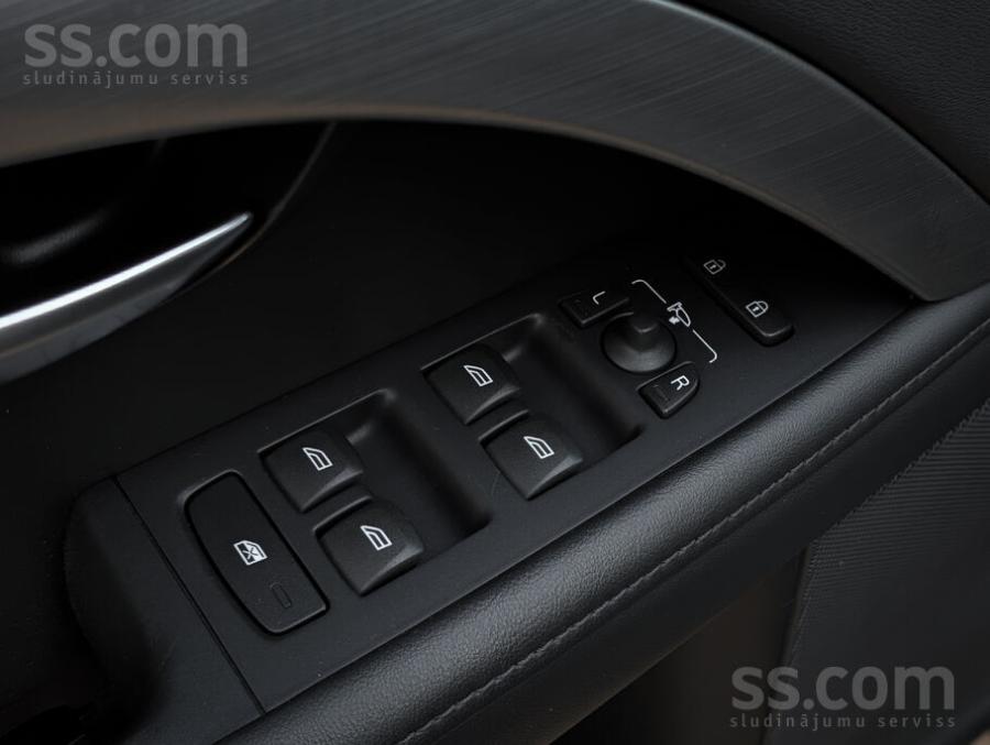 Melns Volvo V70 2011 Jūrmala, ar dzinēja tilpumu 2.00 L un nobraukumu 342 tūkst. km par 5250 €, foto 11 vietnē AUTOMOTO.COM.LV