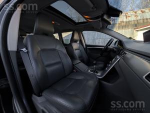 Melns Volvo V70 2011 Jūrmala, ar dzinēja tilpumu 2.00 L un nobraukumu 342 tūkst. km par 5250 €, foto 20 vietnē AUTOMOTO.COM.LV