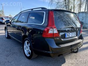 Black Volvo V70 2011 in Riga, with an engine capacity of 2.40 L and mileage of 0 thousand km for 5990 €, photo 9 on AUTOMOTO.COM.LV