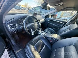 Black Volvo V70 2011 in Riga, with an engine capacity of 2.40 L and mileage of 0 thousand km for 5990 €, photo 11 on AUTOMOTO.COM.LV