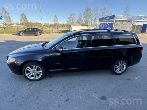 Melns Volvo V70 2011 Rīga, ar dzinēja tilpumu 2.00 L un nobraukumu 360 tūkst. km par 4300 €, foto 4 vietnē AUTOMOTO.COM.LV