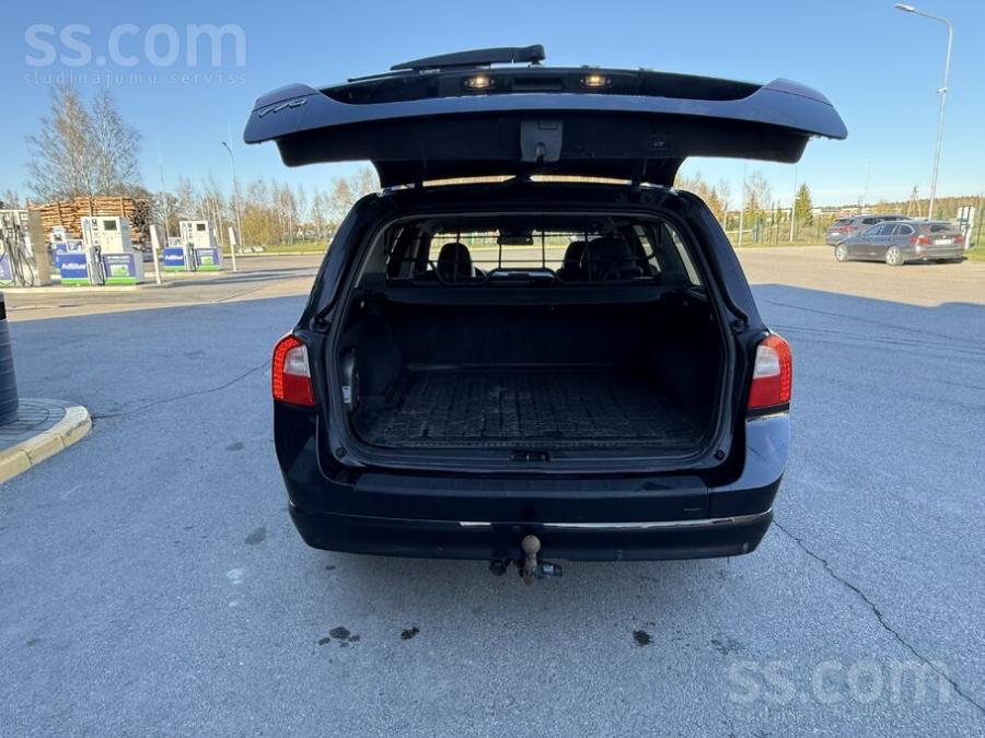 Melns Volvo V70 2011 Rīga, ar dzinēja tilpumu 2.00 L un nobraukumu 360 tūkst. km par 4300 €, foto 7 vietnē AUTOMOTO.COM.LV