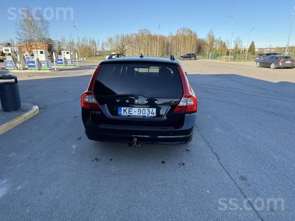Melns Volvo V70 2011 Rīga, ar dzinēja tilpumu 2.00 L un nobraukumu 360 tūkst. km par 4300 €, foto 7 vietnē AUTOMOTO.COM.LV