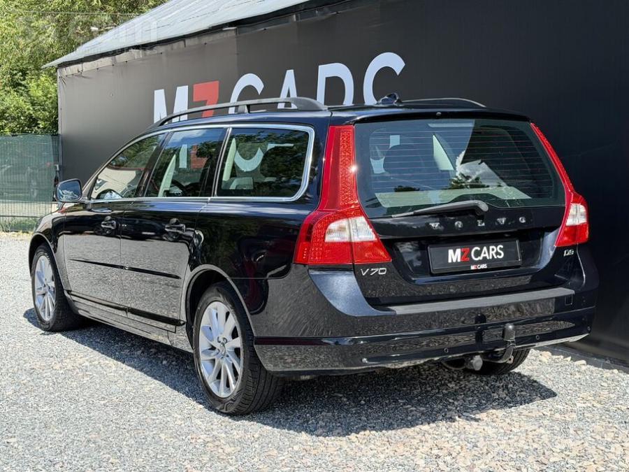 Melns Volvo V70 2011 Rīga, ar dzinēja tilpumu 2.00 L un nobraukumu 281 tūkst. km par 7290 €, foto 5 vietnē AUTOMOTO.COM.LV