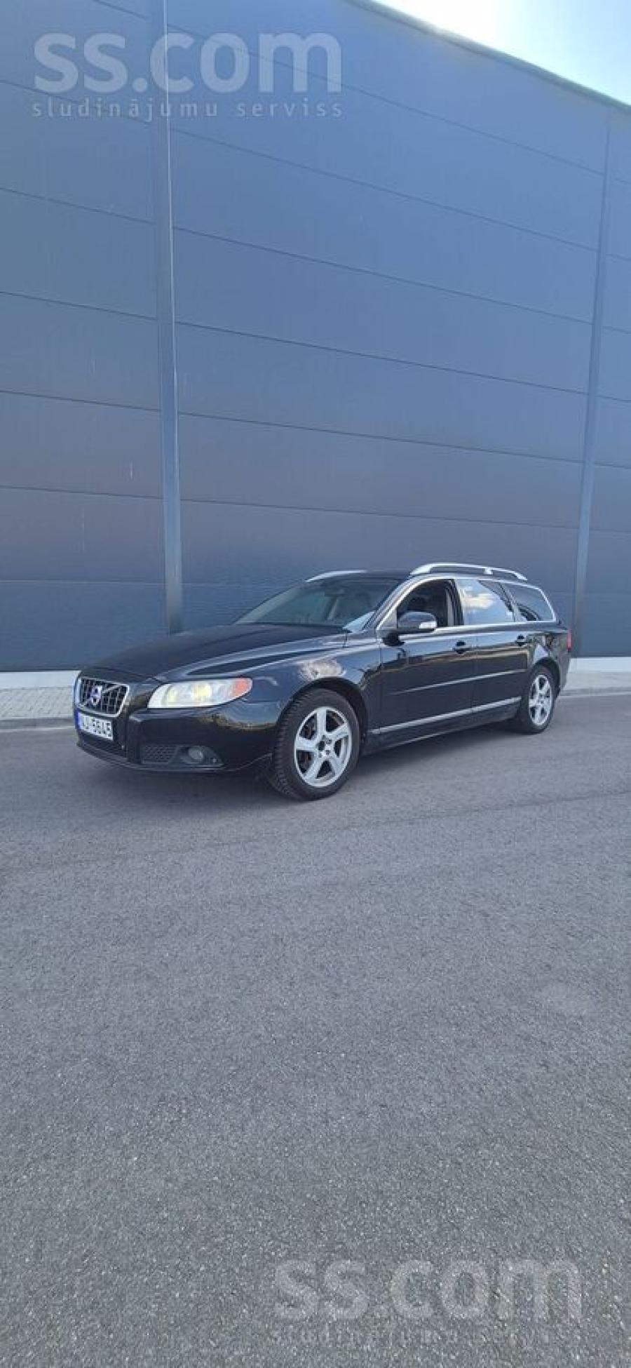 Melns Volvo V70 2011 Rīga, ar dzinēja tilpumu 2.40 L un nobraukumu 548 tūkst. km par 2300 €, foto 4 vietnē AUTOMOTO.COM.LV