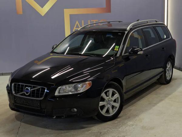 Melns Volvo V70 2011 Jūrmala, ar dzinēja tilpumu 2.00 L un nobraukumu 342 tūkst. km par 4950 €, foto 3 vietnē AUTOMOTO.COM.LV