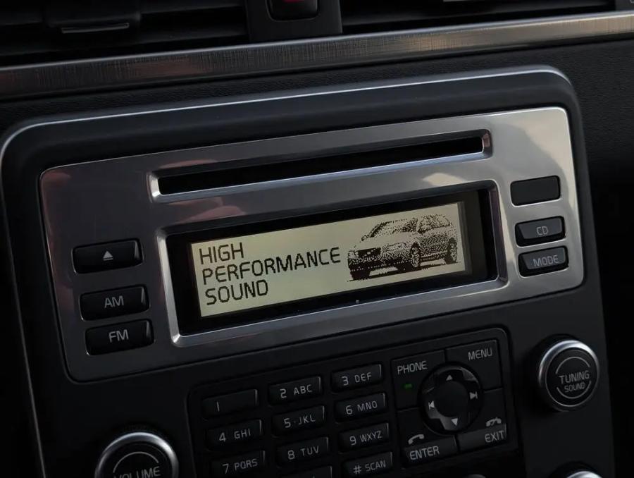 Melns Volvo V70 2011 Jūrmala, ar dzinēja tilpumu 2.00 L un nobraukumu 342 tūkst. km par 4950 €, foto 23 vietnē AUTOMOTO.COM.LV
