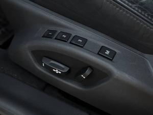 Melns Volvo V70 2011 Jūrmala, ar dzinēja tilpumu 2.00 L un nobraukumu 342 tūkst. km par 4950 €, foto 26 vietnē AUTOMOTO.COM.LV