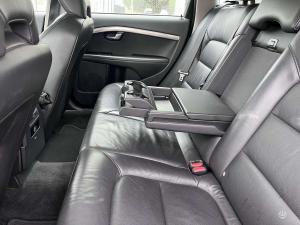 Black Volvo V70 2011 in Kaunas, with an engine capacity of 2.40 L and mileage of 456 thousand km for 4300 €, photo 10 on AUTOMOTO.COM.LV